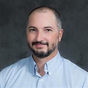 Joseph Davis, D.V.M., DACVS (LA) Profile | Tufts University